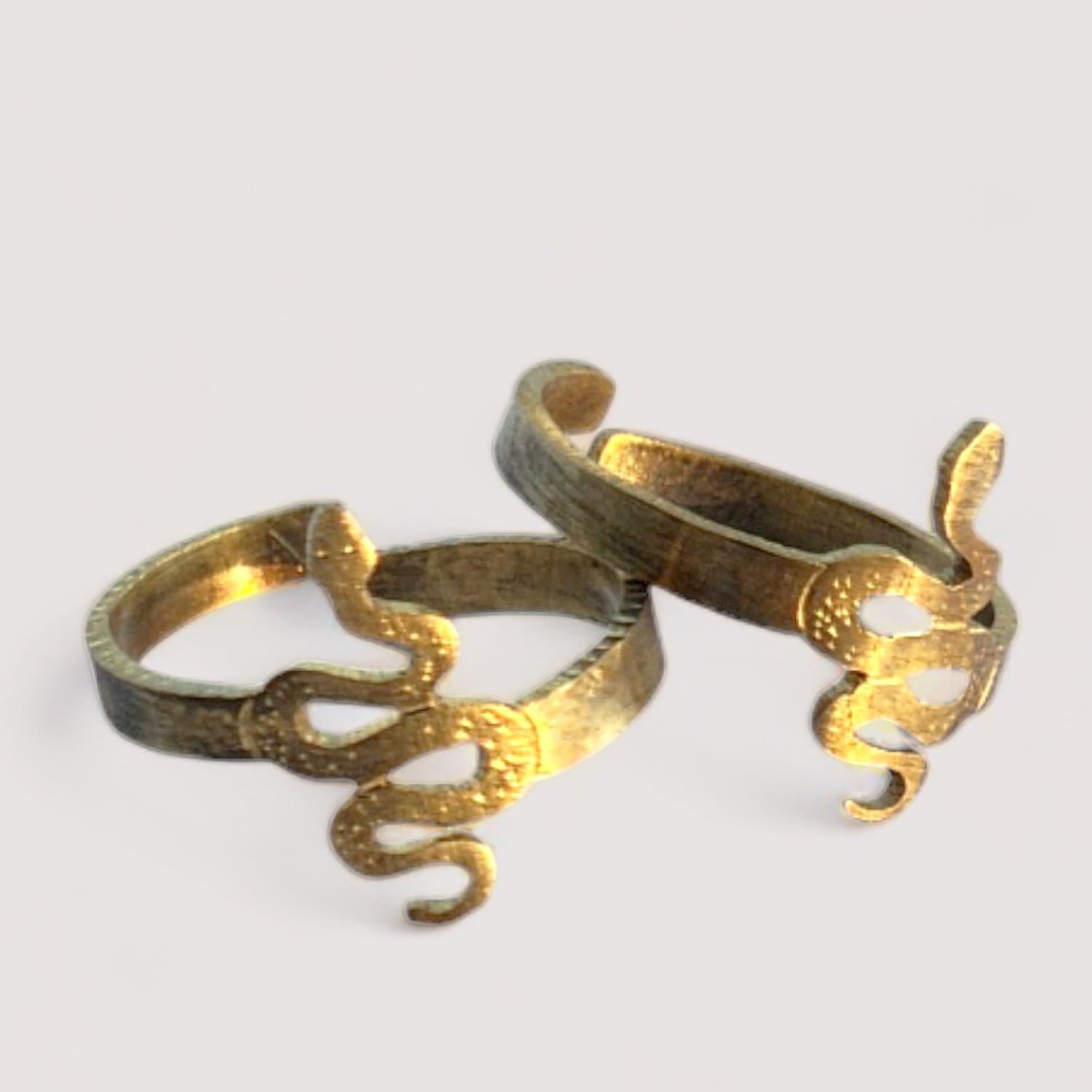 Snake Toe Wedding Ring Small Design Gold Antique Finish